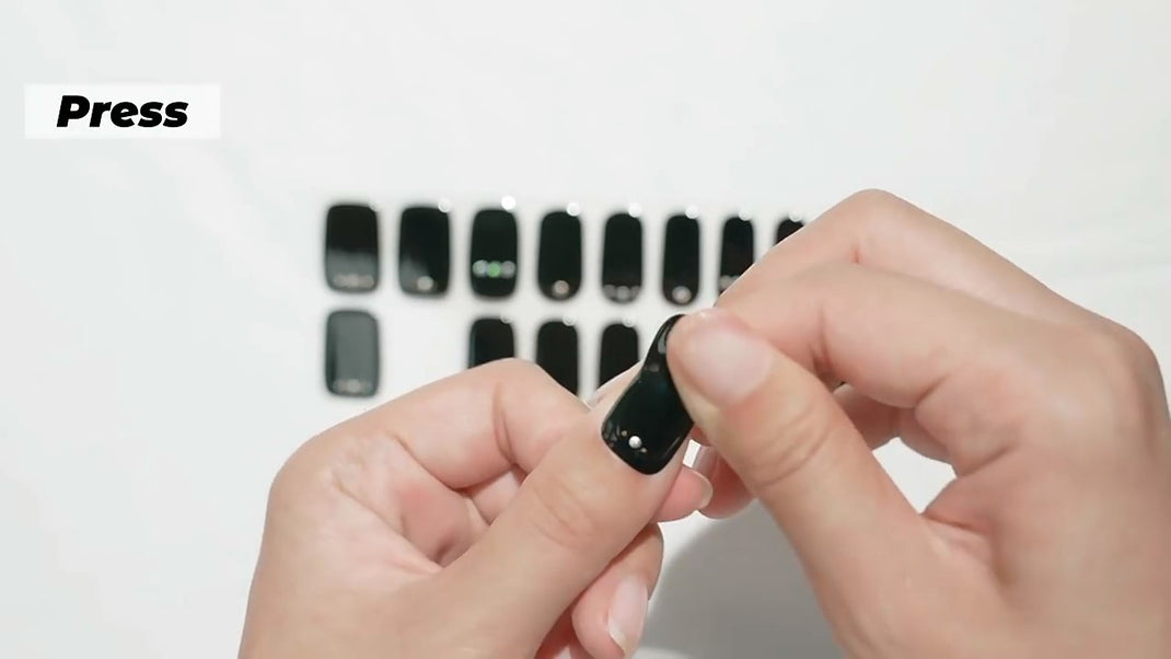 HOW IT WORKS – Gel Zee Nails